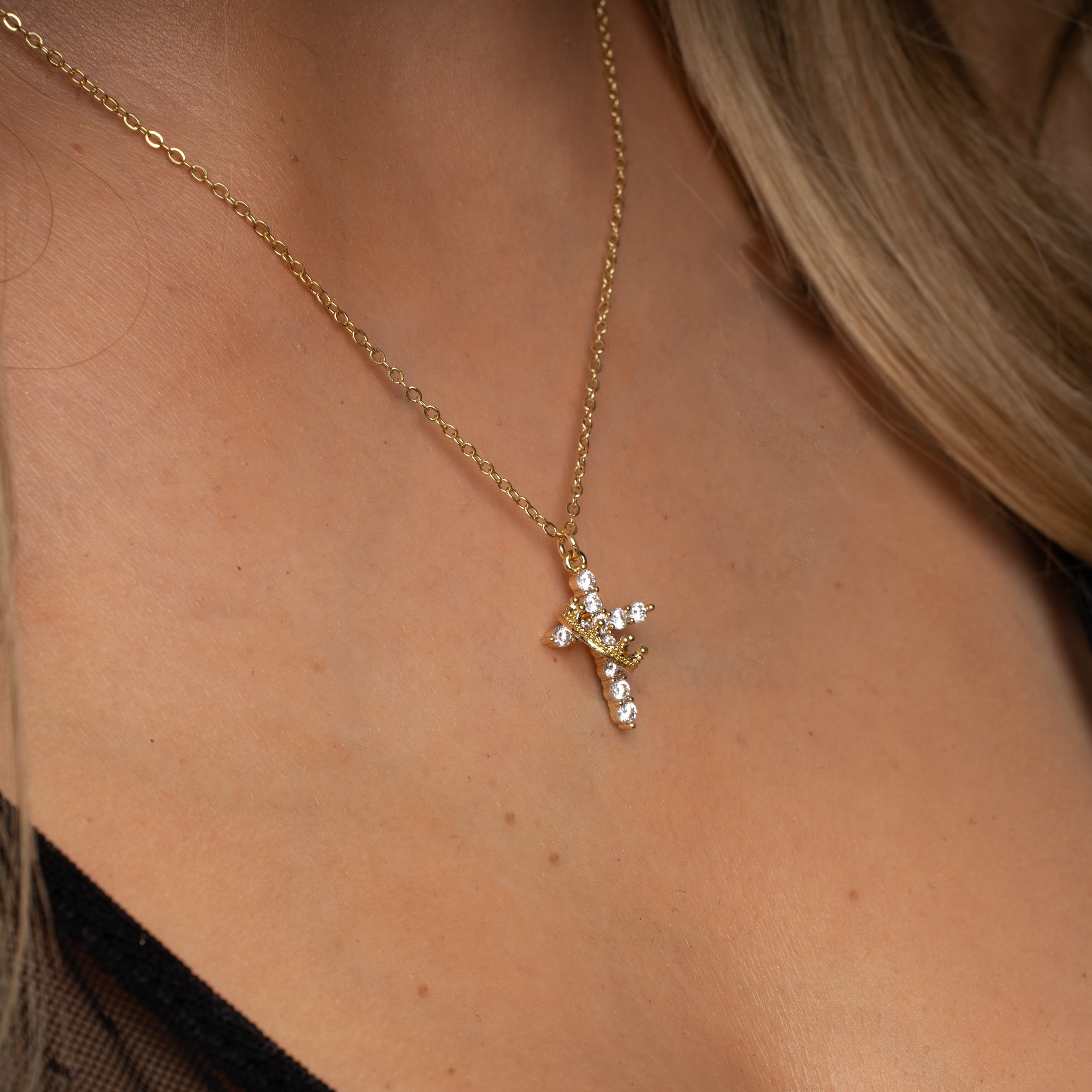 Cross Crown Faith Necklace – Tasholy